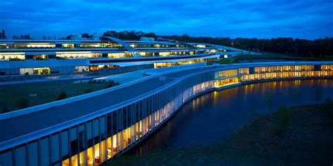 Howard Hughes Medical Center - SKS Search